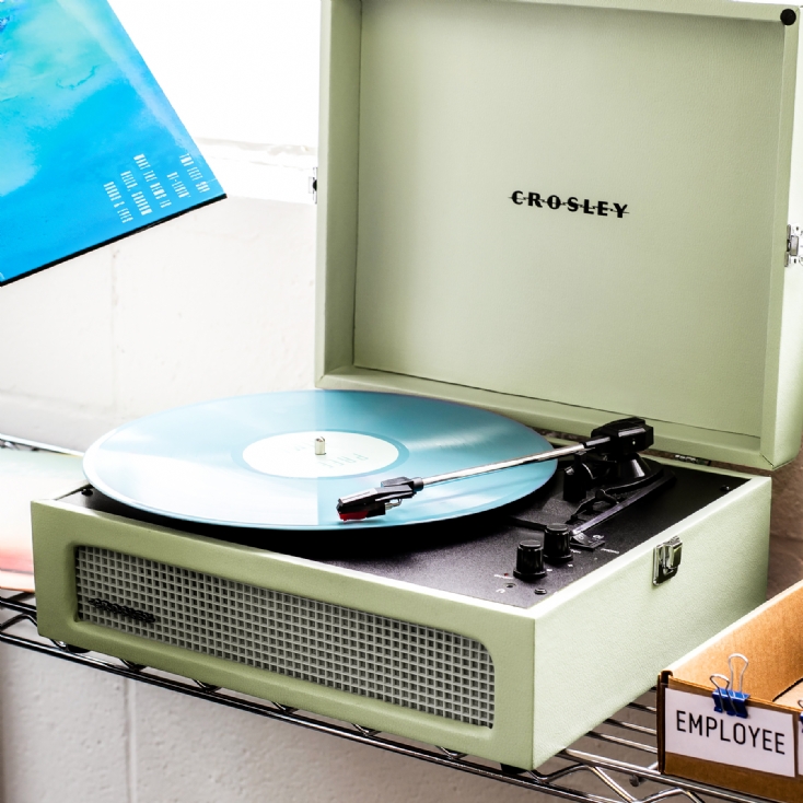 Crosley Voyager Portable Retro Turntables | Find Me A Gift